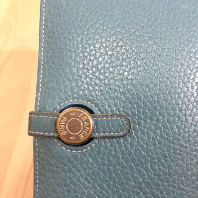 Dompet Hermes Biru Muda, Fesyen Wanita, Tas & Dompet di Carousell