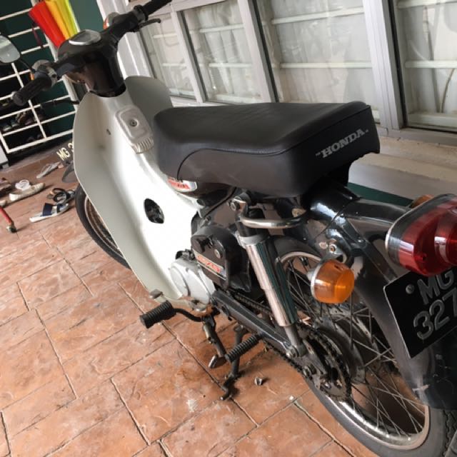 Honda c70 1977, Motorbikes on Carousell