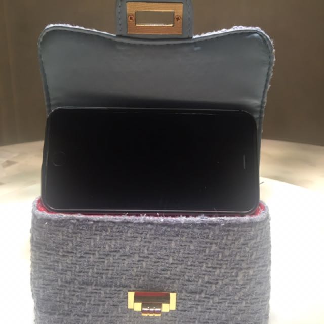 Small Classy Bag, Women's Fashion, Bags & Wallets, Tote Bags on Carousell