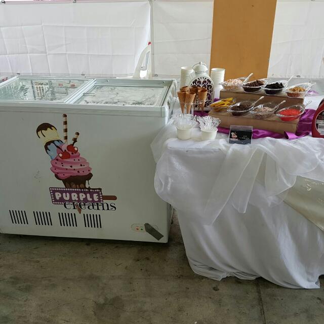 Ice Cream Booth, Bulletin Board, Looking For on Carousell