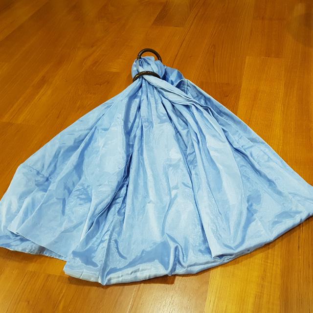 Pre-loved Moms in mind Sarong Baby Sling, Babies & Kids, Going Out ...