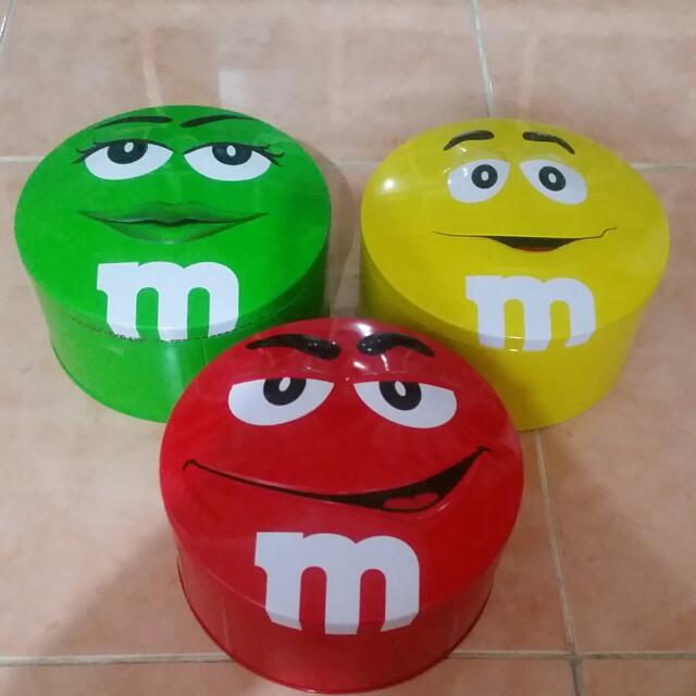 M&M's Tin Box 3, Hobbies & Toys, Collectibles & Memorabilia, Vintage ...