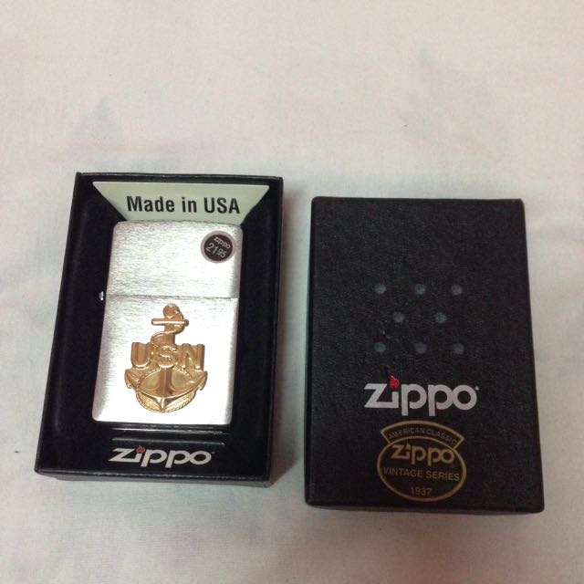 Brand new W/sealed Zippo 2195, Everything Else, Looking For on Carousell