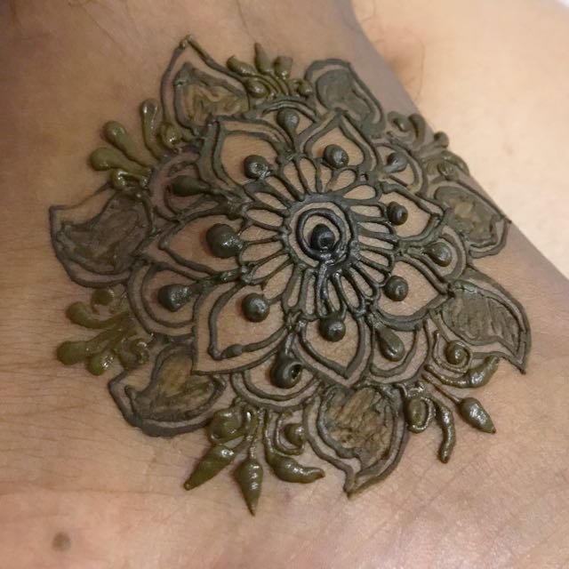 HENNA DRAWING, Hobbies & Toys, Stationery & Craft, Art & Prints on ...