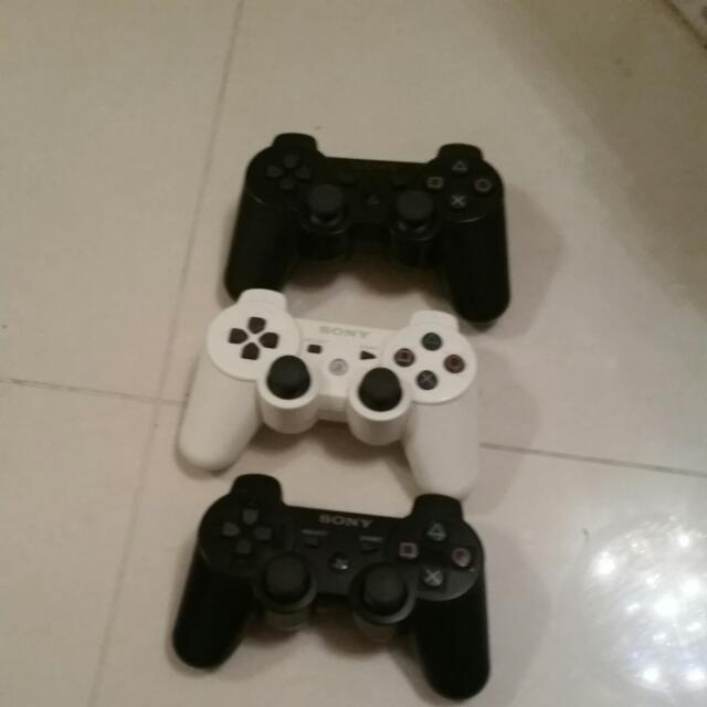 Ps3(3 Controller)(1 Game Pes 2013 ), 電子遊戲, 遊戲機配件, 手掣 - Carousell