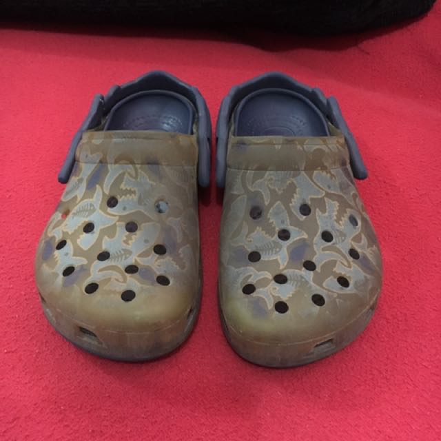 Crocs Blue shark Sandals, Babies & Kids, Babies & Kids Fashion on Carousell