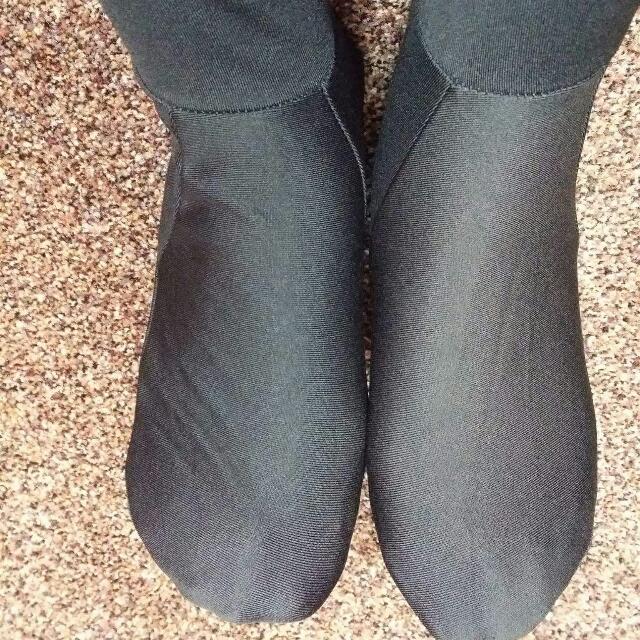 Ninja Socks Umrah Saie Solat Tawaf, Women's Fashion, Dresses & Sets ...