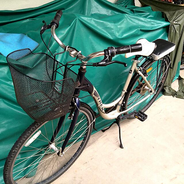 Touring Bike, TREK 7000 Multitrack, Sports Equipment, Bicycles & Parts ...