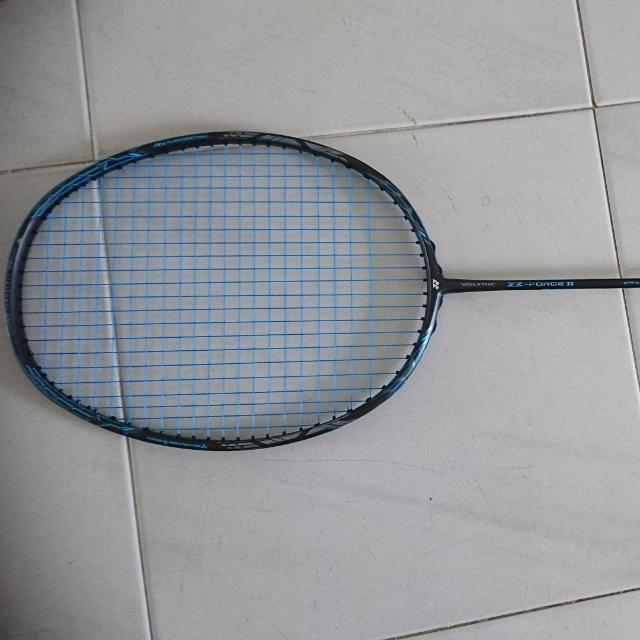 Yonex Voltric Z-Force 2, Sports Equipment, Sports & Games, Racket & Ball Sports on Carousell
