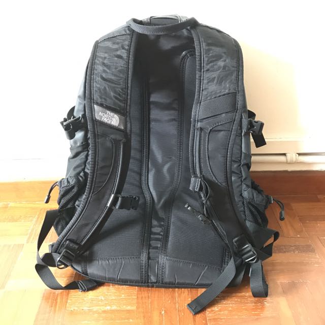 The North Face Waterproof Hotshot Backpack, Men's Fashion, Bags ...