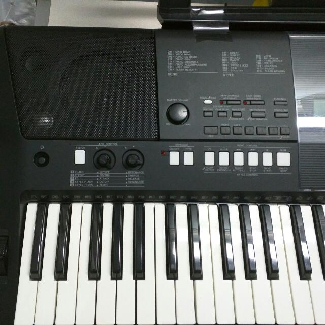 Yamaha Keyboard, Hobbies & Toys, Music & Media, Musical Instruments on ...