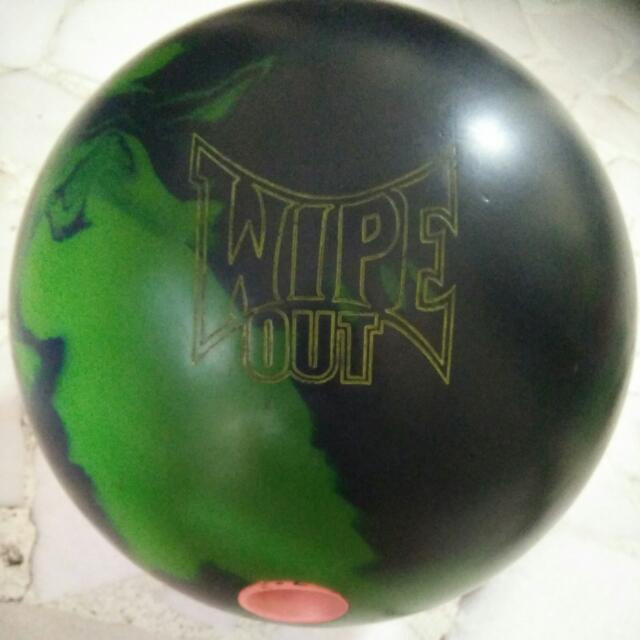 Wipe Out Bowling Ball 13lbs, Sports Equipment, Sports & Games ...