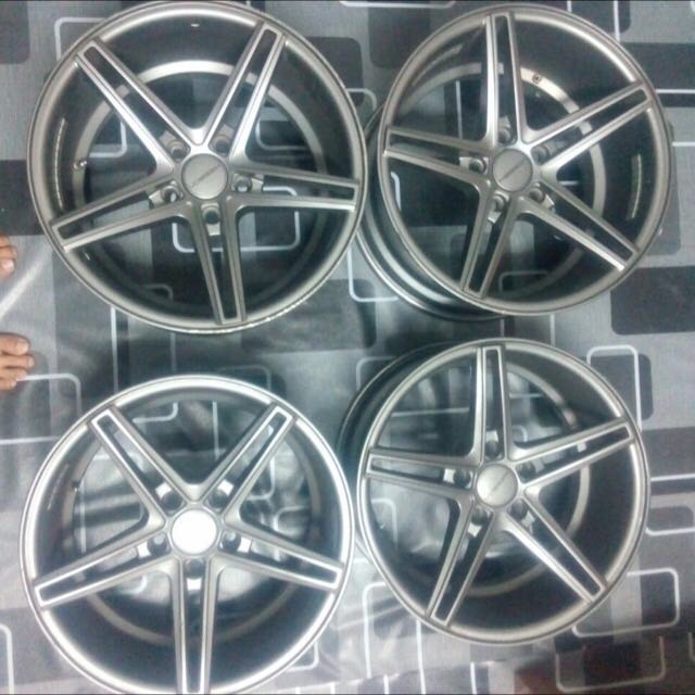 Sport rim Vossen CV5 17" inch 5 hole, Auto Accessories on Carousell