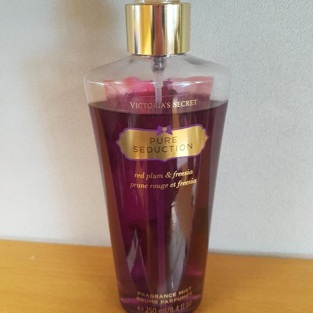 Victoria Secret Pure Seduction Fragrance Mist Red Plum And Freesia