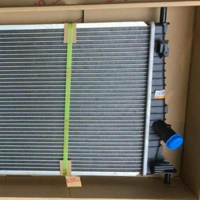 Ford Focus Radiator Assembly, Car Parts & Accessories on Carousell