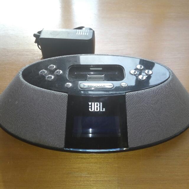 JBL IPOD IPHONE 專用喇叭 鬧鐘 收音機, 音響器材, Soundbar、揚聲器、藍牙喇叭、耳擴 - Carousell