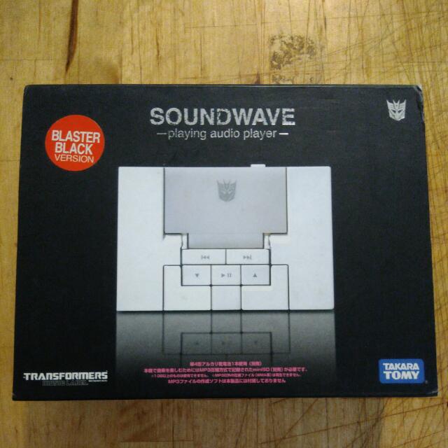 TRANSFORMERS MUSIC LABEL SOUNDWAVE PLAYING AUDIO PLAYER TAKARA TOMY ...