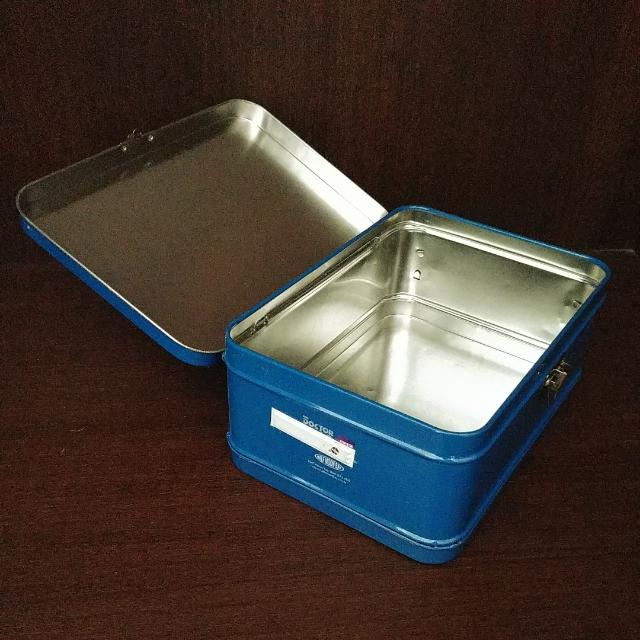 Doctor Who TARDIS Lunch box, Furniture & Home Living, Home Improvement ...