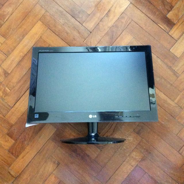 LG 20" LCD Monitor, Computers & Tech, Parts & Accessories, Monitor ...