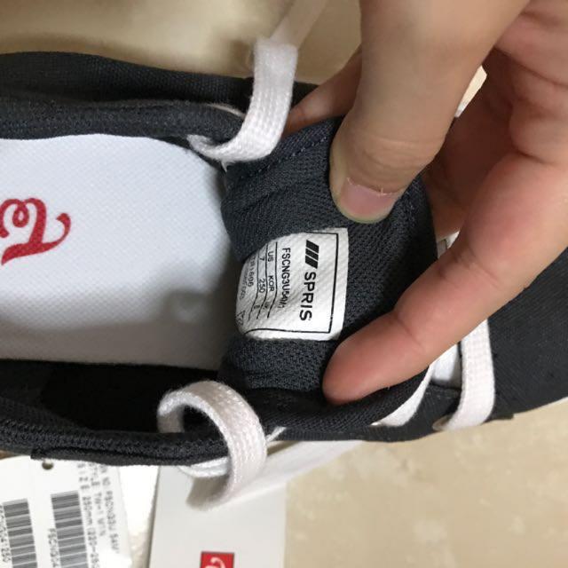TWICE SPRIS TZUYU SHOE COLOUR, Hobbies & Toys, Memorabilia ...