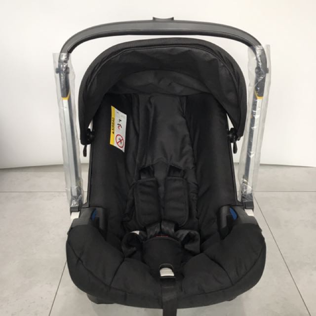 Foofoo Doona Look-alike Car Seat Stroller 3in1, Babies & Kids, Going ...