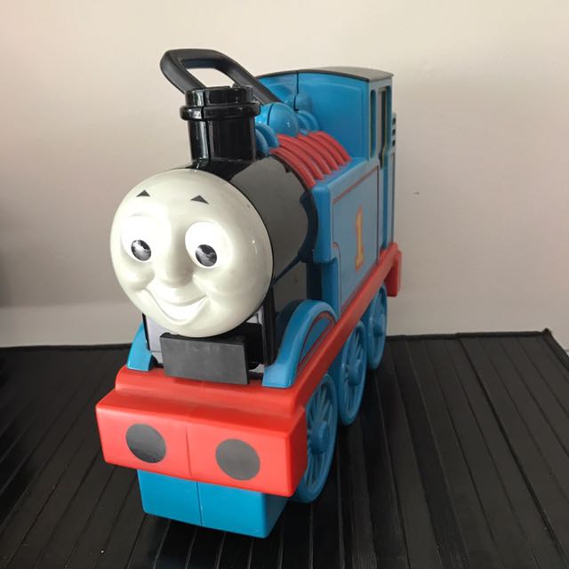 Thomas The Tank Engine Die Cast Plastic Trains And Carry Case Box ...