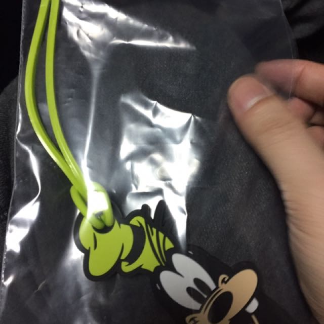 Rare Stayreal Disney Goofy Bag Tag, Hobbies & Toys, Collectibles ...