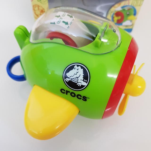 Crocs Airplane Stationery Set, Hobbies & Toys, Stationery & Craft ...