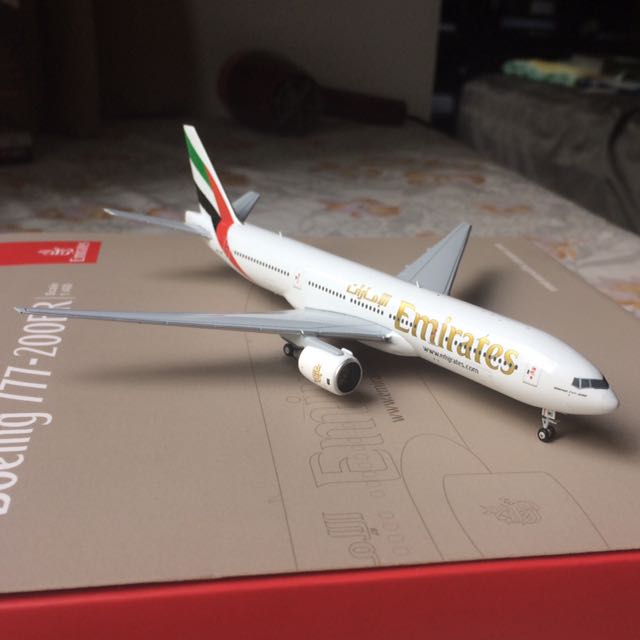 Emirates 777-200ER 1/400 Gemini Jets A6-EMI, Hobbies & Toys, Toys ...