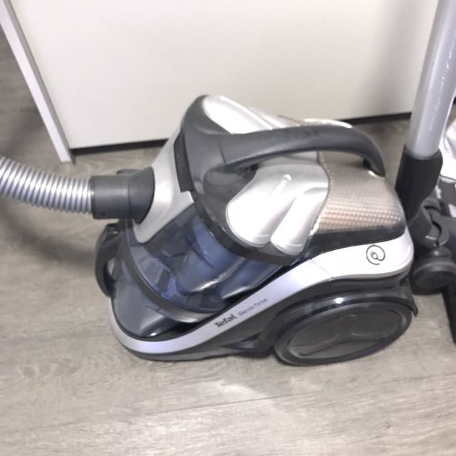 Tefal Silence Force Multi Cyclonic Vacuum Cleaner TW8356, TV & Home ...