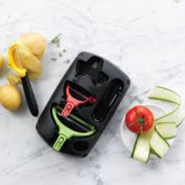 Tupperware Click Series Box Set, Everything Else on Carousell