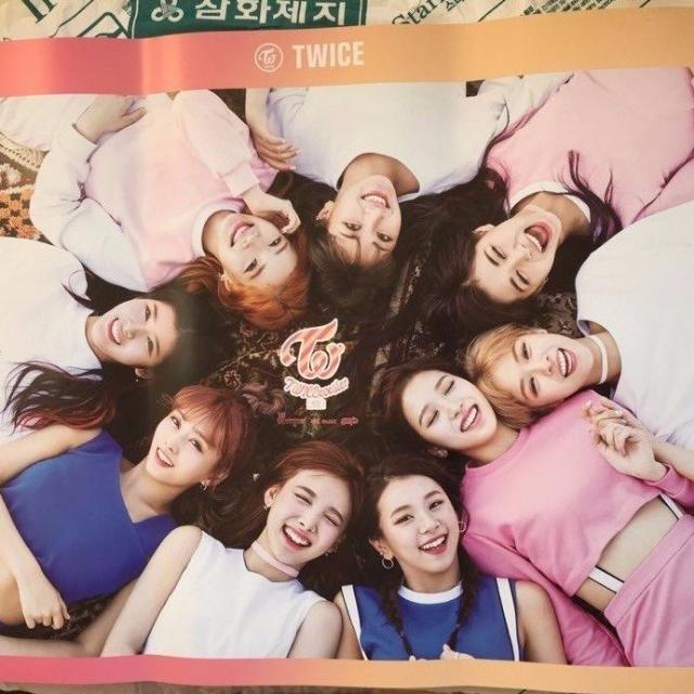 Twice Posters, Hobbies & Toys, Memorabilia & Collectibles, K-Wave on ...