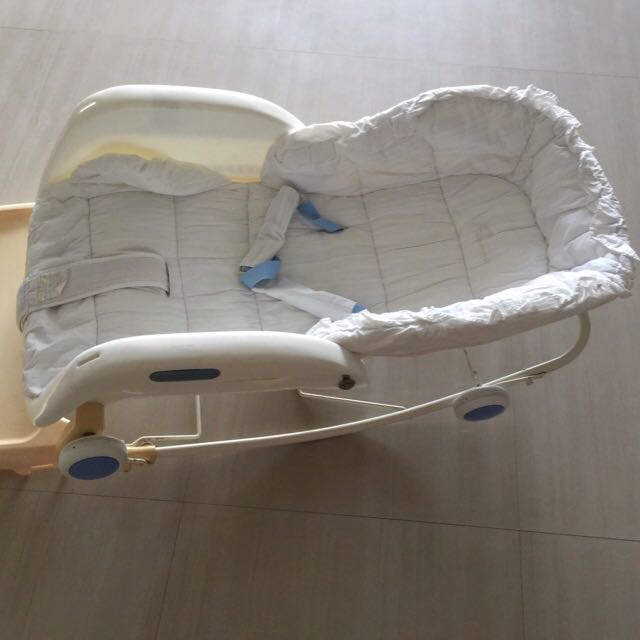 Combi Baby Rocker and feeding Chair (movable), Babies & Kids, Infant ...