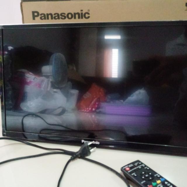 LED TV PANASONIC 22 INCH, Elektronik, TV & Perlengkapan Hiburan di ...