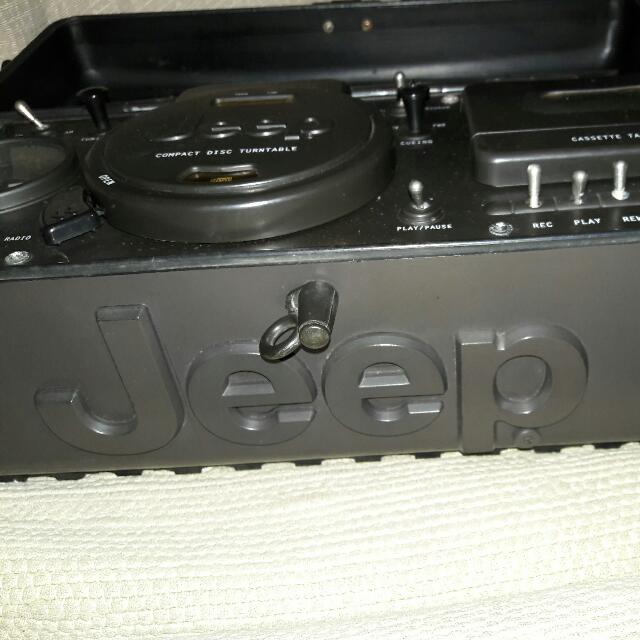 Vintage Jeep Radio/CD, Hobbies & Toys, Collectibles & Memorabilia ...