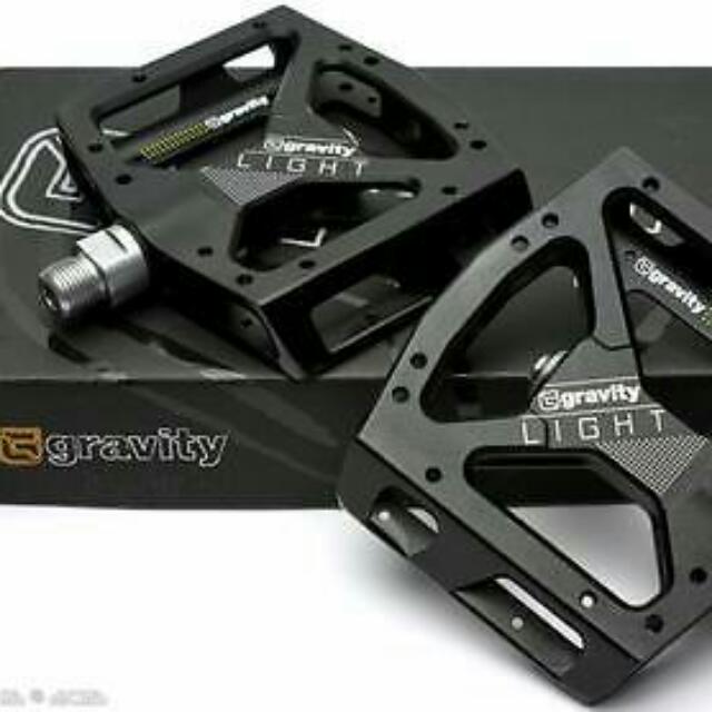 Crankset: Shimano Saint Crank, eThirtheen Chainring and ring hive ...