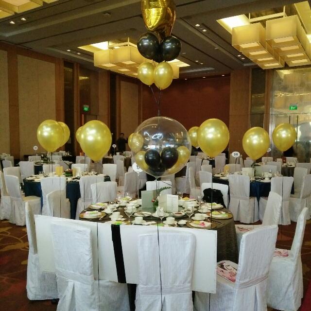 Custom Design And Decorate Your Dinner Table Balloon Decor, Design ...