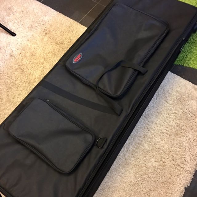 SKB Keyboard Case For 88 Keys, Hobbies & Toys, Music & Media, Music ...