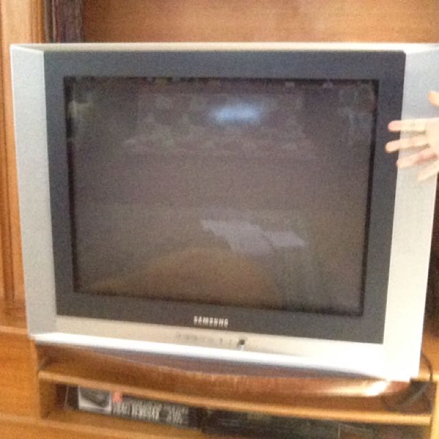 32-inch Box Type TV SAMSUNG, TV & Home Appliances, TV & Entertainment ...
