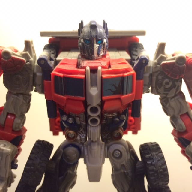 Authentic Transformers Optimus Prime, Hobbies & Toys, Toys & Games on ...