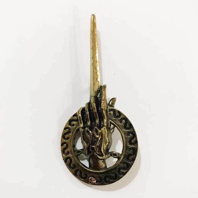 Hand Of The King Pin (GoT), Men's Fashion, Watches & Accessories ...