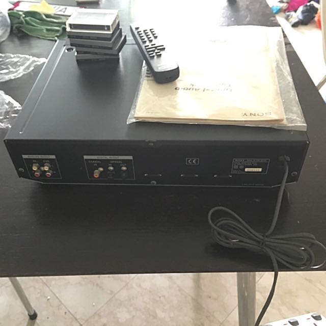 DAT Player-Recorder Sony DTC-ZE 700, Audio, Voice Recorders on Carousell