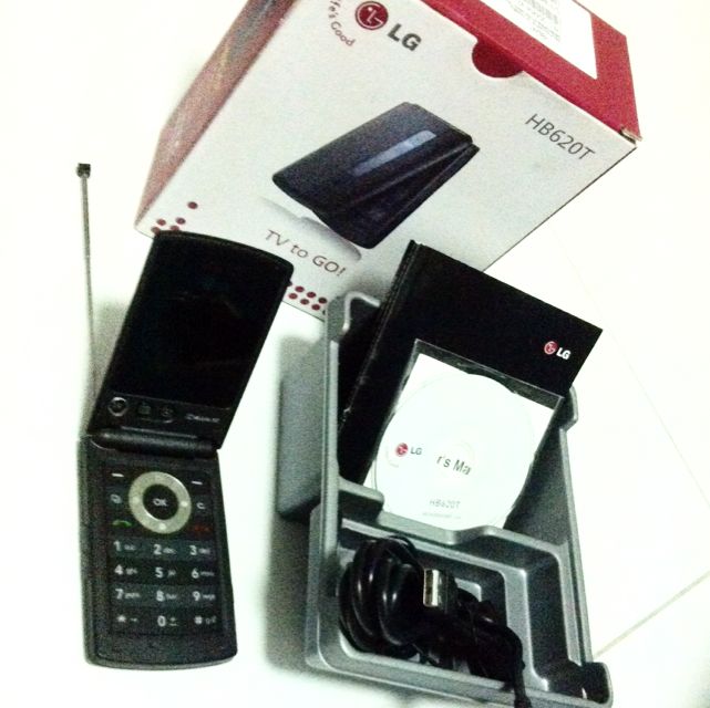 LG HB620T Clamshell TV HP, Mobile Phones & Gadgets, Mobile Phones ...