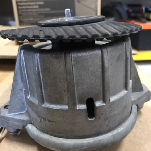 Mercedes W207/W212 Engine Mounting, Car Accessories on Carousell