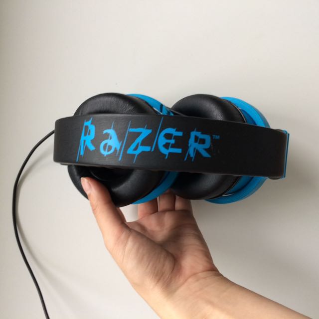 RAZER HEADPHONES IN BLUE, Audio, Headphones & Headsets on Carousell