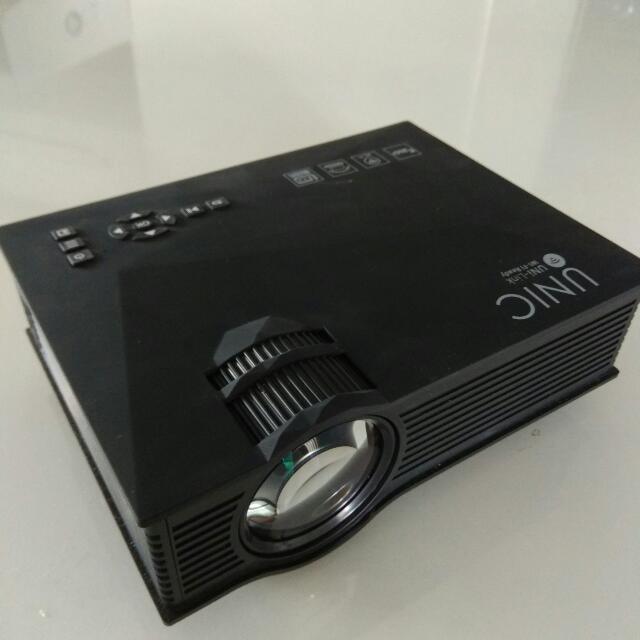 Unic UC 46 Mini Projector, TV & Home Appliances, TV & Entertainment ...