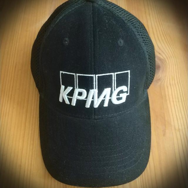 KPMG Cap *original*, Men's Fashion, Watches & Accessories, Caps & Hats ...