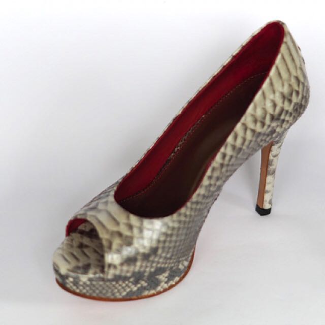 Bianca - Python, Women's Fashion, Tops, Sleeveless on Carousell