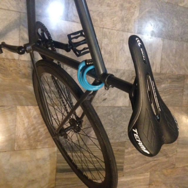 FIXIE CELT 2015 Bike, Sports Equipment, Bicycles & Parts, Bicycles on Carousell