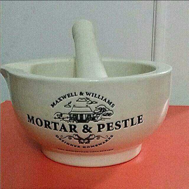 Maxwell & Williams. Porcelain., TV & Home Appliances, Kitchen ...